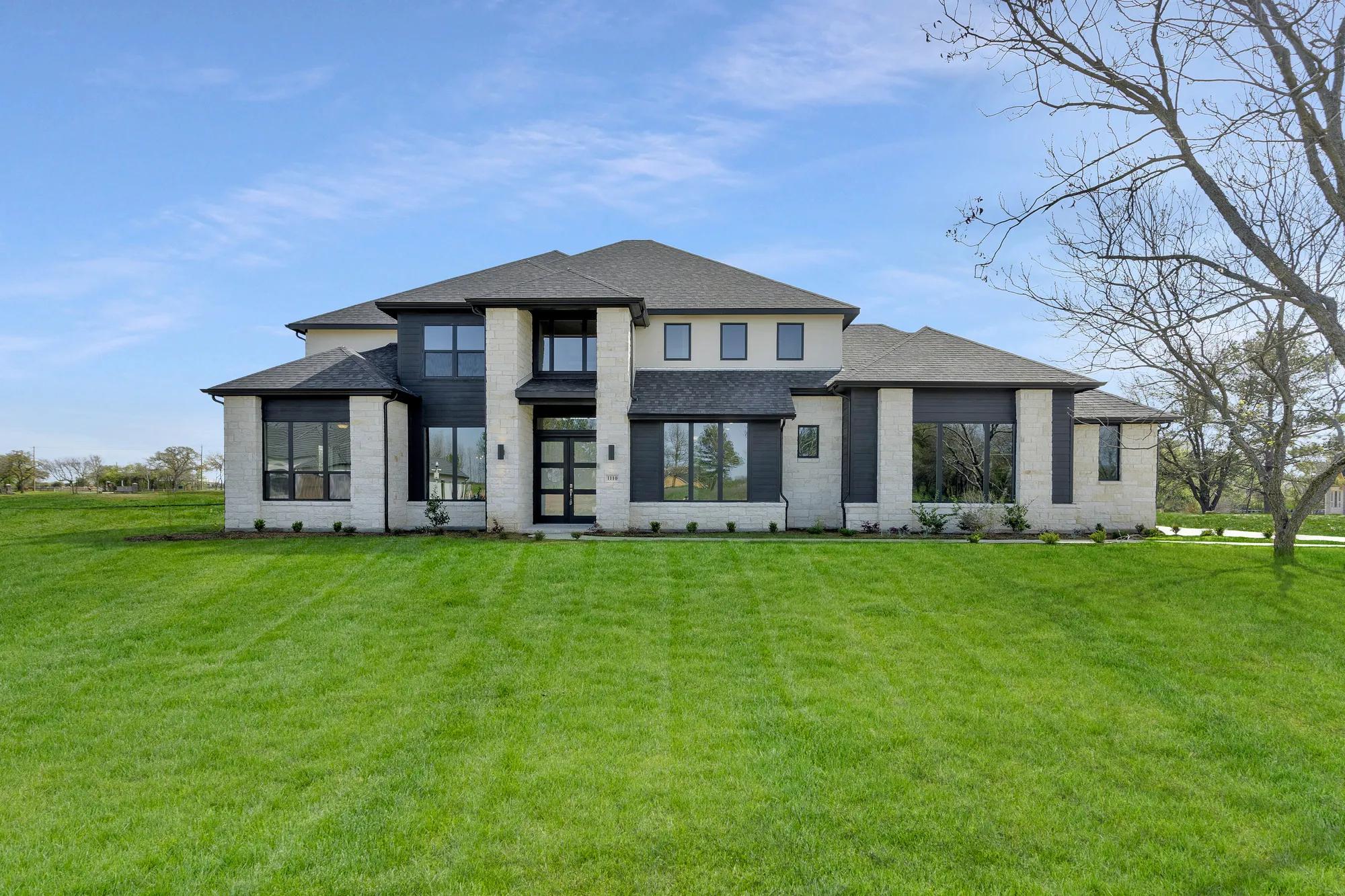 Premier Custom Home Floor Plans in Dallas | The Maxwell